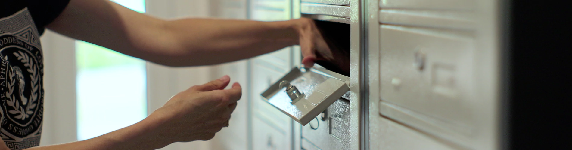 Mailbox Lock Replacement North Port, Florida | Mailbox Lock Replacing ...